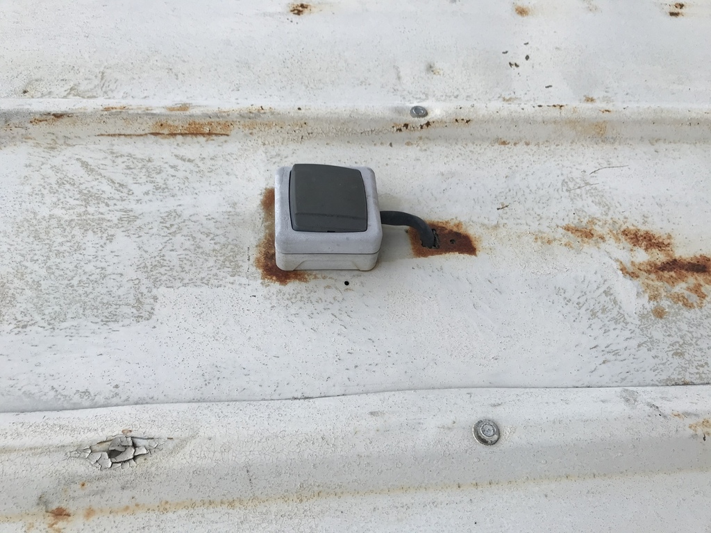 Выключатель Makel одноклавишный накладной серый (36064001) — купить в Санкт-Петербурге: цены ...